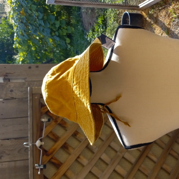 Universal Thread | Accessories | Universal Thread Adjustable Hat | Poshmark